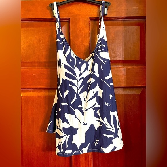 Anne Cole | Swim | Anne Cole Plus 24w Tankini Triangle Swim Top Coastal ...